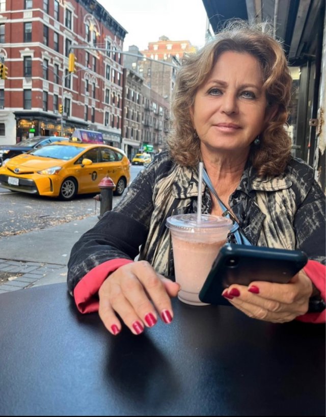 Lora, 64, Нью-Йорк - "RusDate.us"