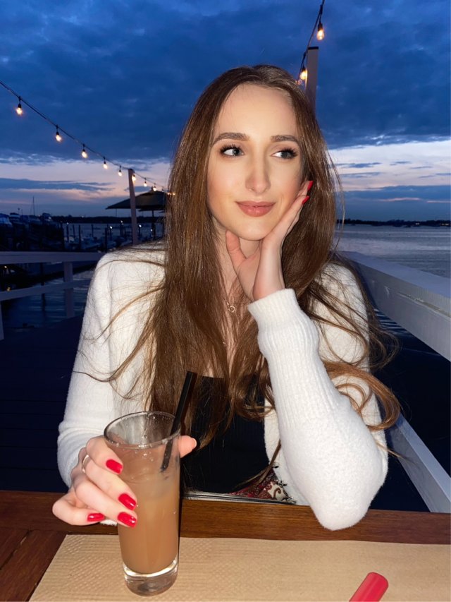 Anna, 26, Грейт-Нек - "RusDate.us"